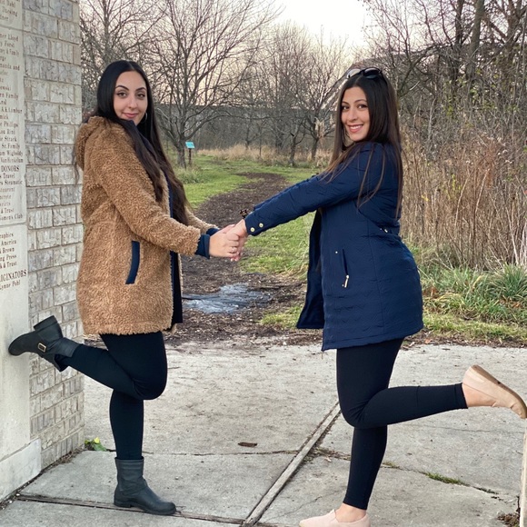 Reem&rana's Closet (@ivorij) | Poshmark